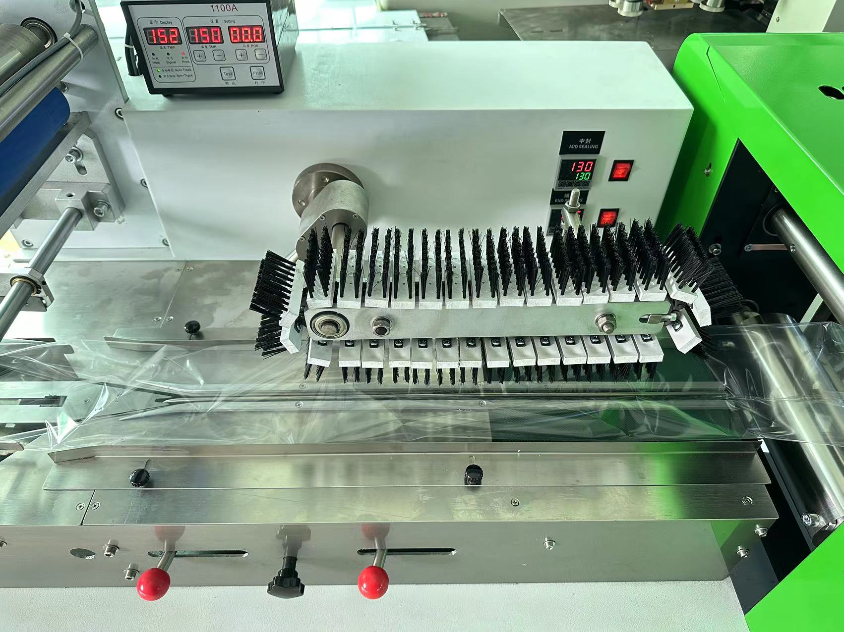 Horizontal Automatic Flow Pack Machine Flow Wrapper Upper And Lower ...